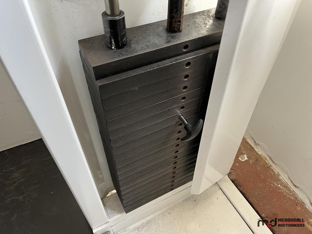 Pec Fly Exercise Machine