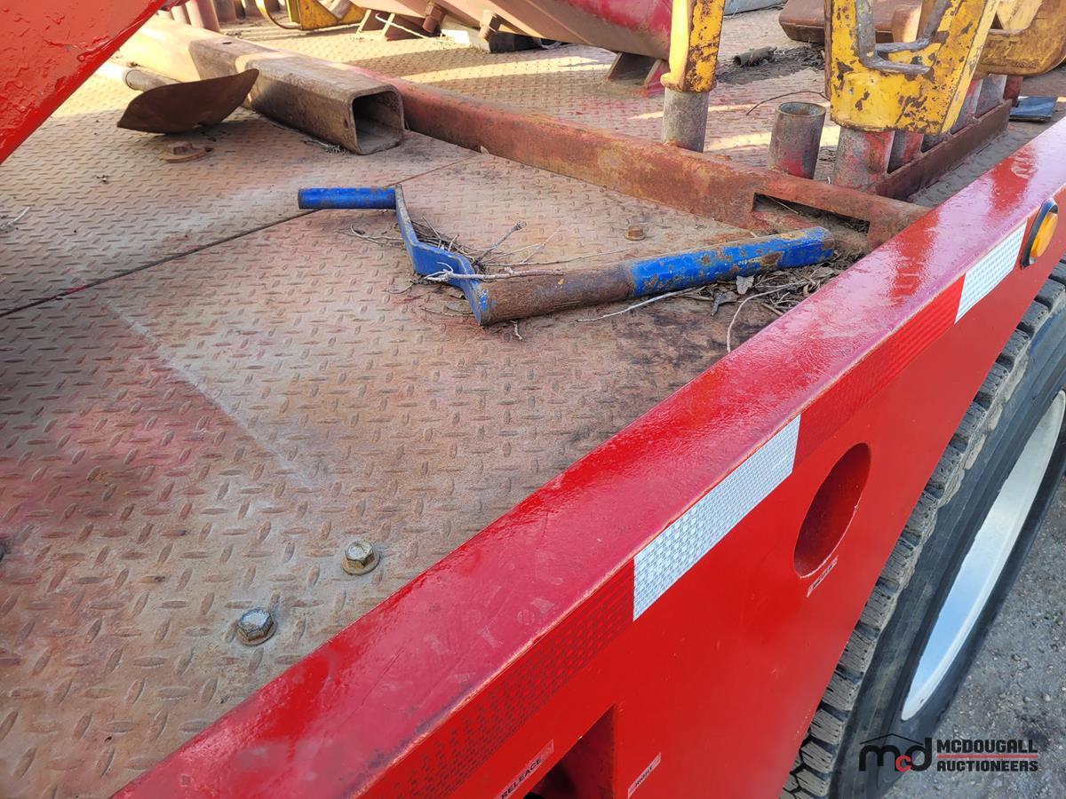 1995 Ford L9000 T/A Sleeper Tow Truck