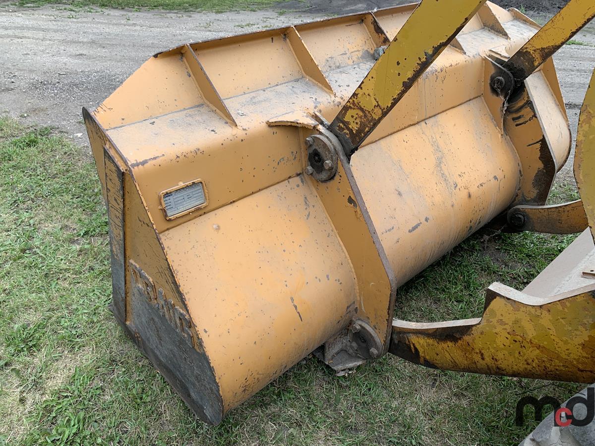 1981 Case W14 Wheel Loader w/ 88'' Craig Bucket