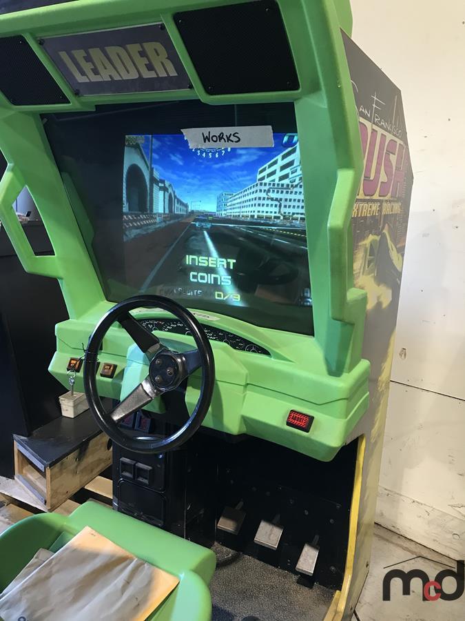 Atari San Francisco Rush Extreme Racing Arcade Game