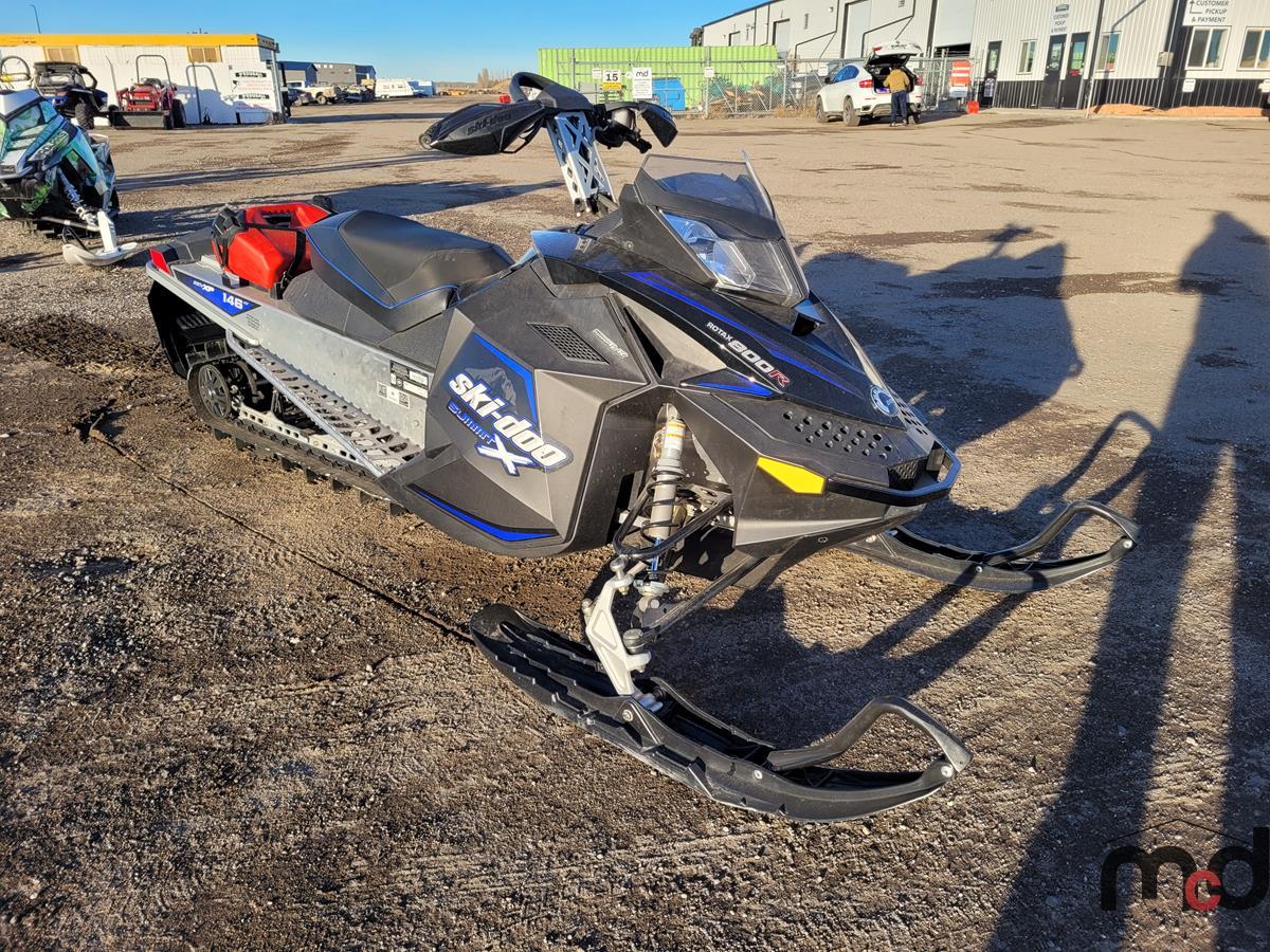 2009 Ski Doo Summit X 800R Snowmobile