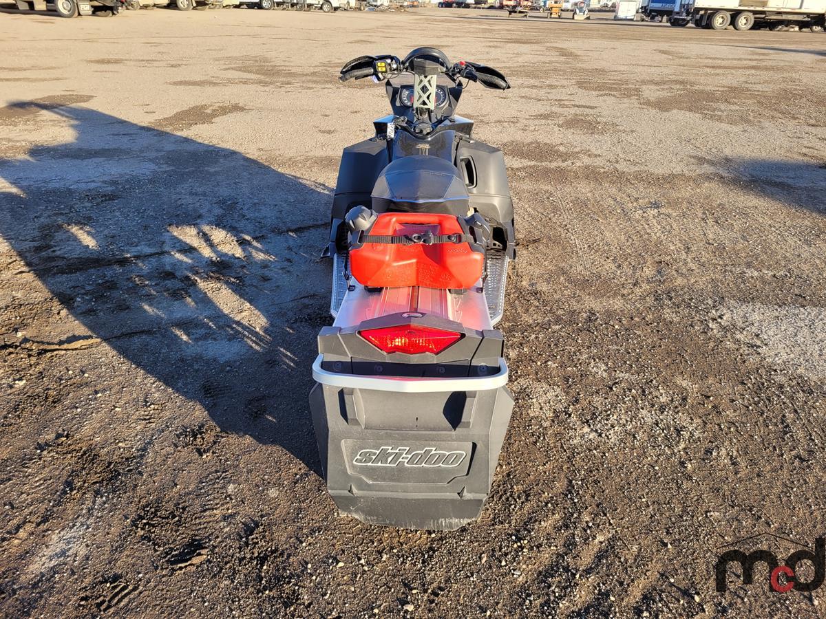2009 Ski Doo Summit X 800R Snowmobile