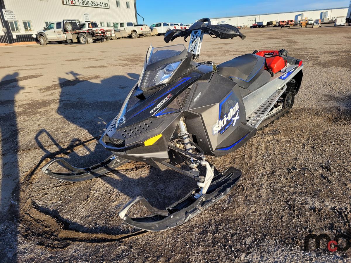 2009 Ski Doo Summit X 800R Snowmobile