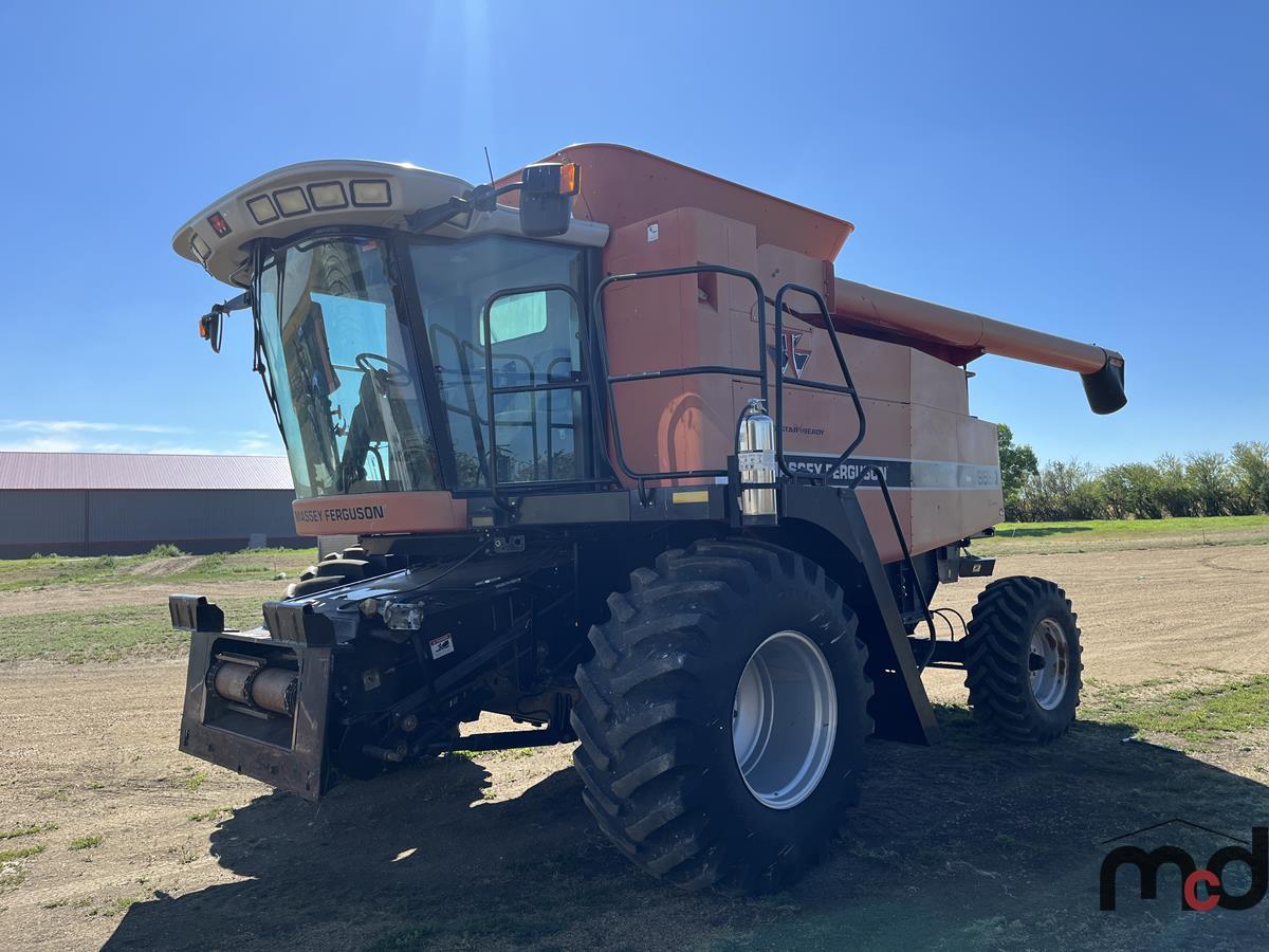 2004 Massey Ferguson 9690 Combine