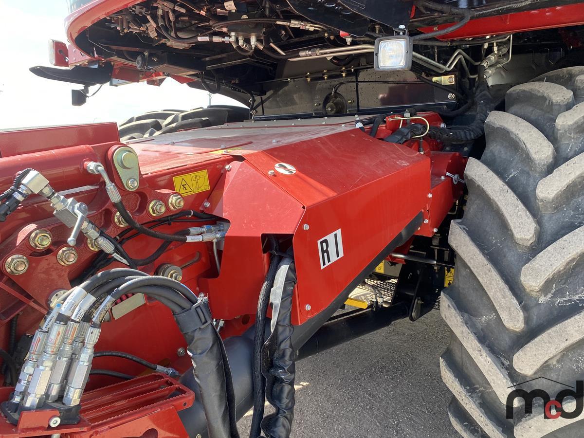 2021 Case 8250 Combine