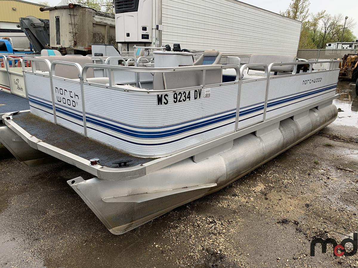 1995 20' Northwood Pontoon Boat w/ 60 HP Evinrude Motor