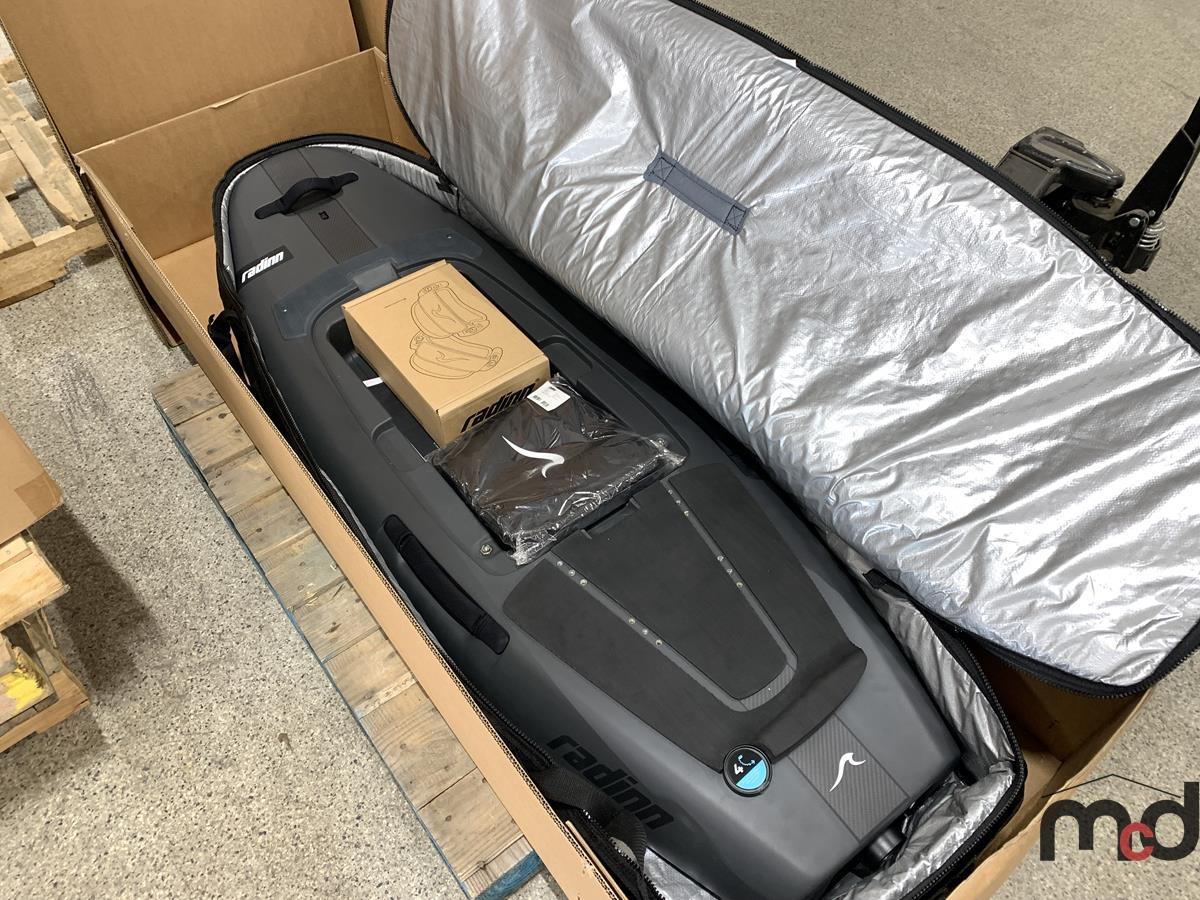 Radinn Carve (Phantom) Jet Board in Bag w/ Charger