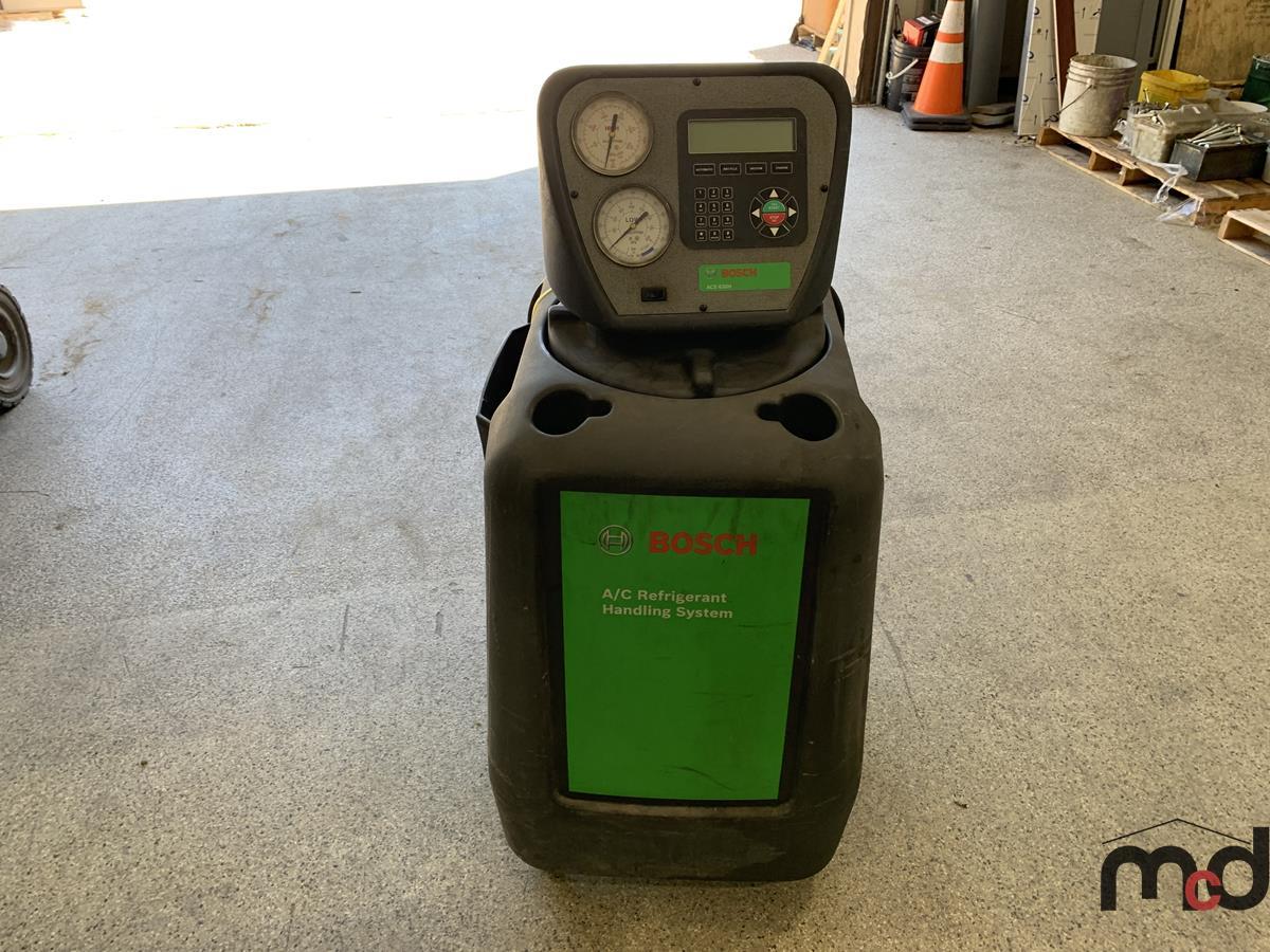 Bosch A/C Refrigerant Handling System Machine