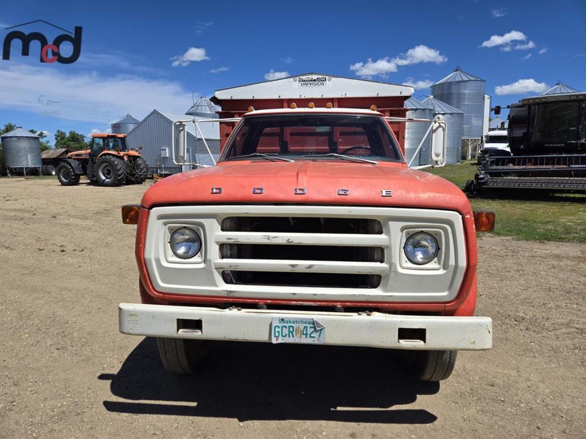 1976 Dodge D600 Grain Truck