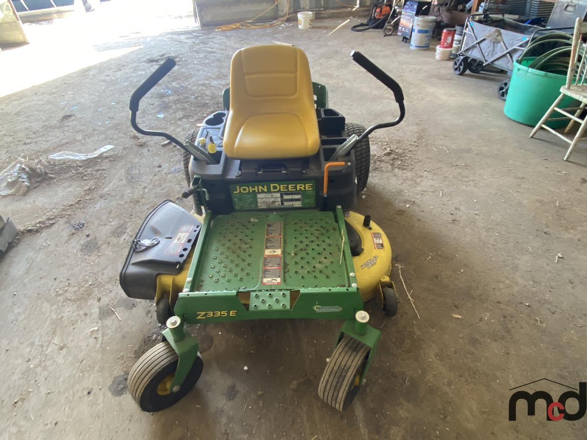 2016 John Deere Z335E 42" Zero Turn Mower
