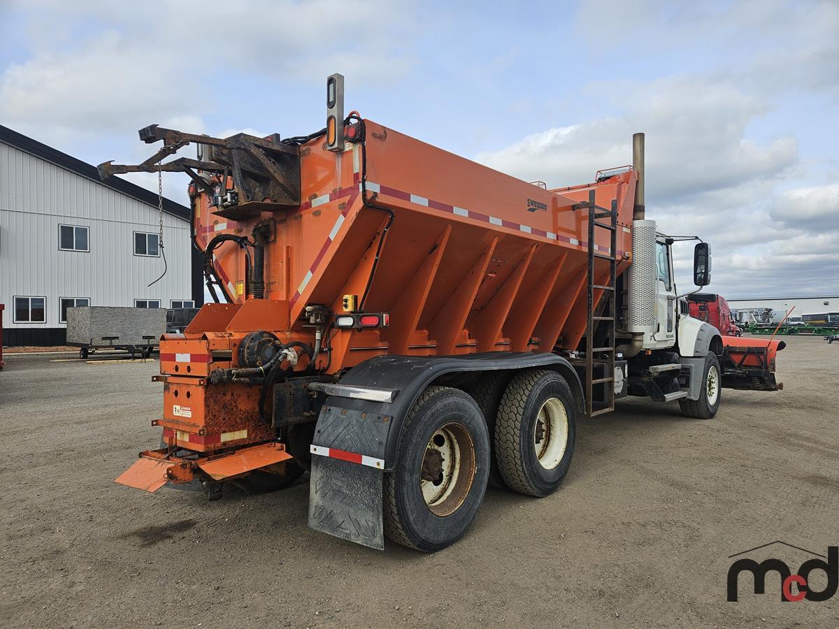 2011 Mack T/A Sander Truck w/ 11' Blade - City of Regina Asset