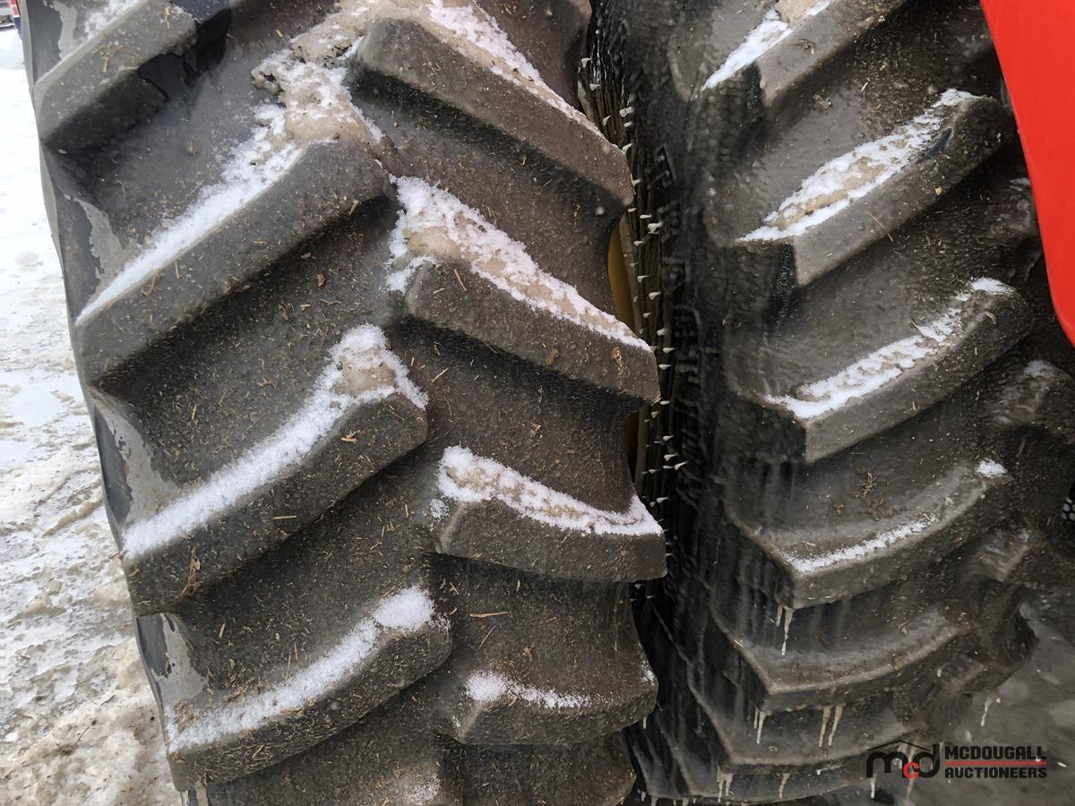 2015 Versatile RT490 Combine