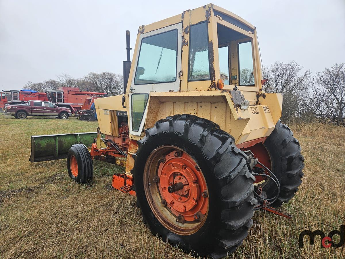 J.I. Case 970 Tractor w/ Front Blade (Non-Runner)