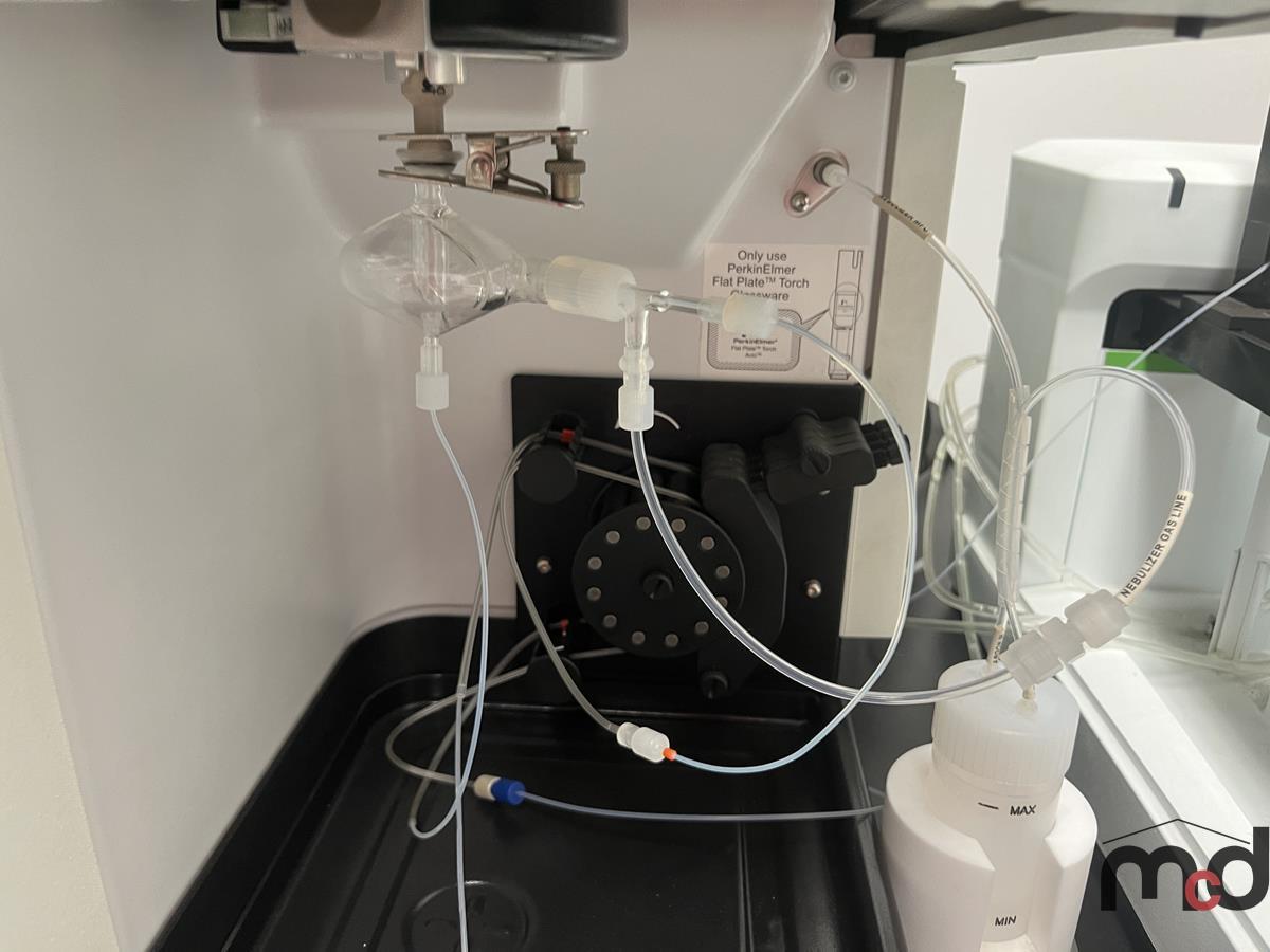 PerkinElmer N0810011 ICP-OES Avio 500 & N0830010 Auto Sampler S23 w/ Cart