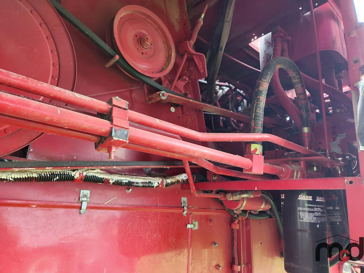1995 Case 1688 SP Combine