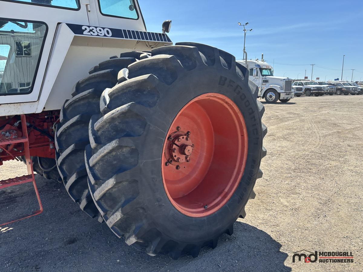 1980 Case 2390 Tractor
