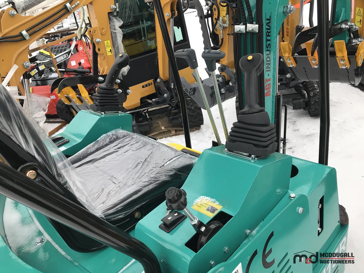2024 AGT H15R Mini Excavator