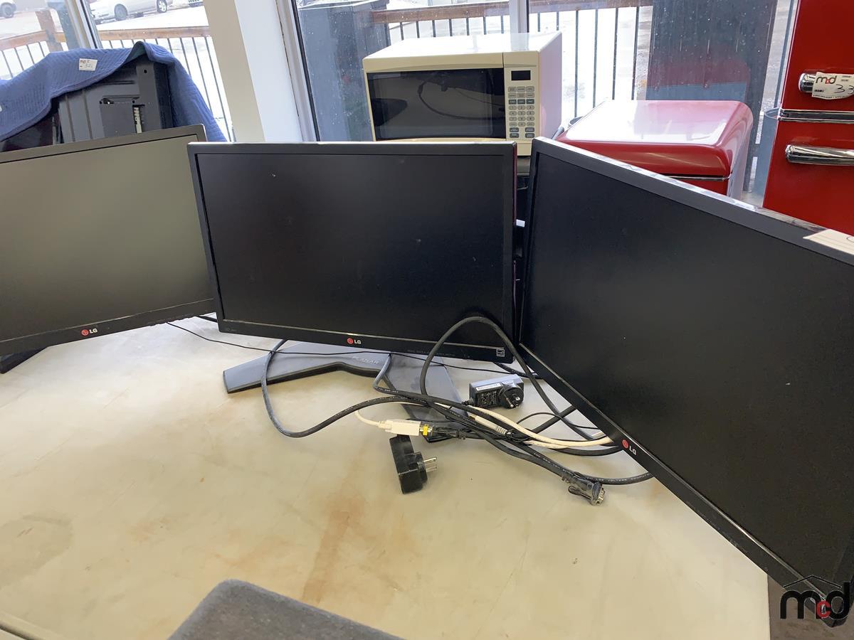 (3) LG Monitors w/ Stand