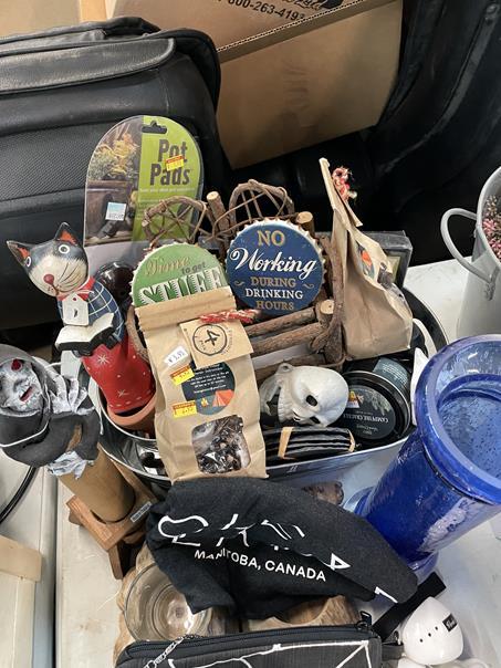 Misc. Gift Items, Figurines, Salt Shakers and More