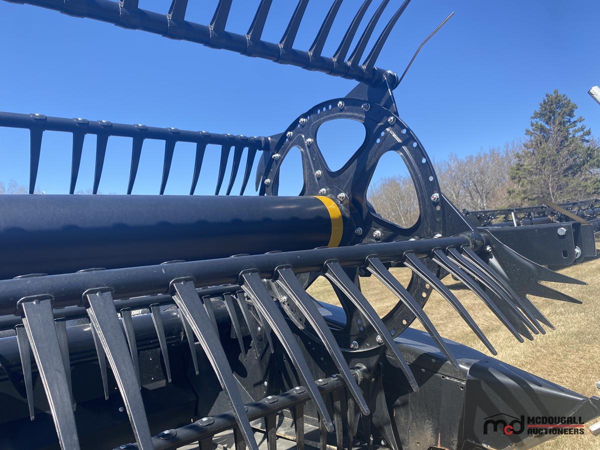 2021 MacDon FD140 40' Flex Draper Header