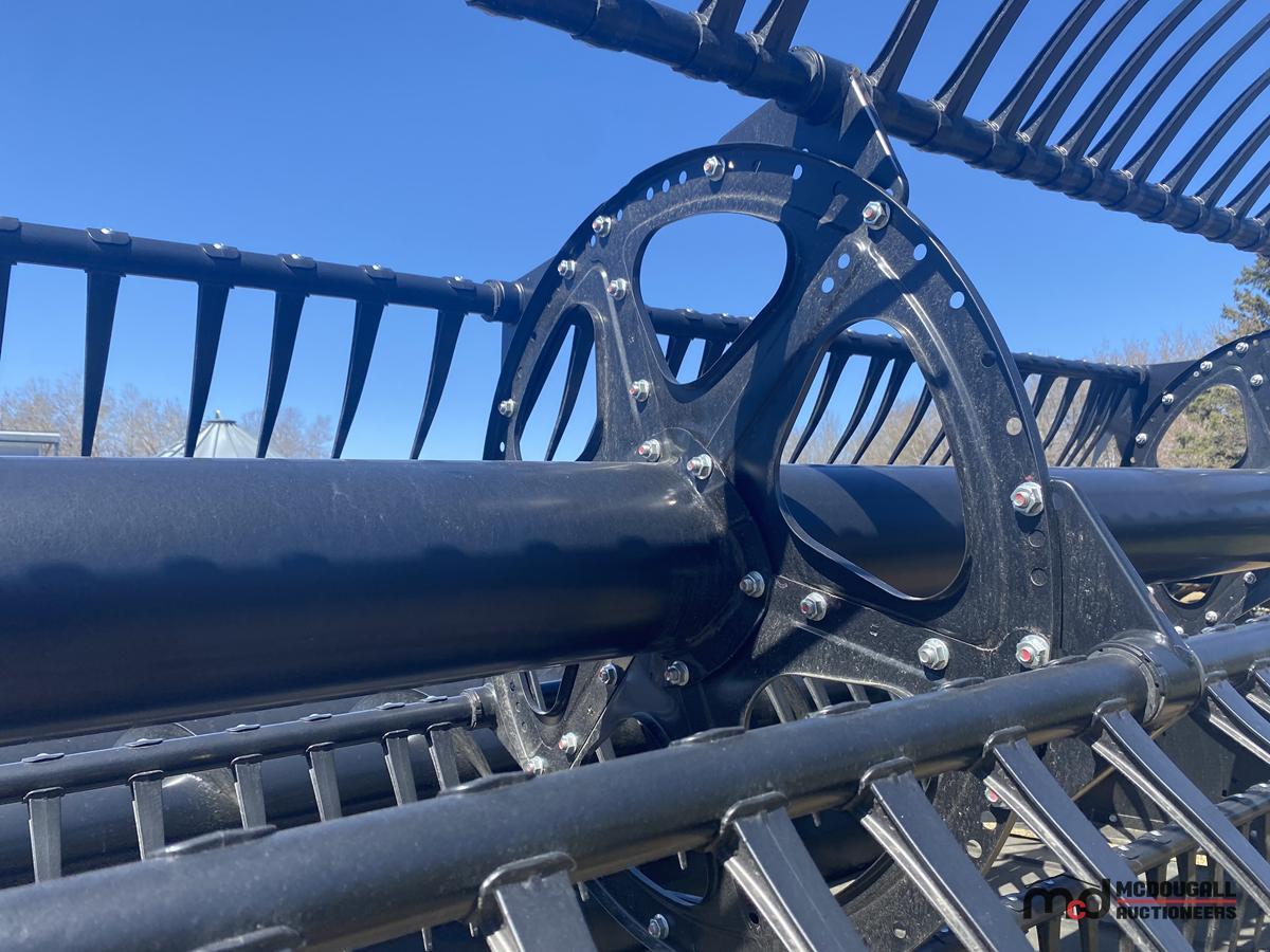2021 MacDon FD140 40' Flex Draper Header