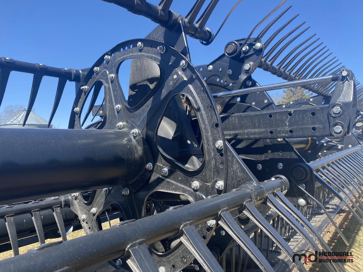 2021 MacDon FD140 40' Flex Draper Header