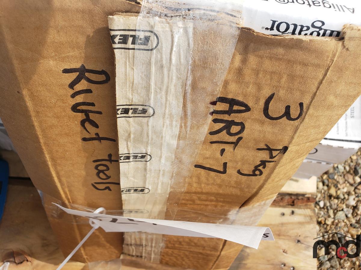 Box of Rivet Conveyor Belt Fasteners