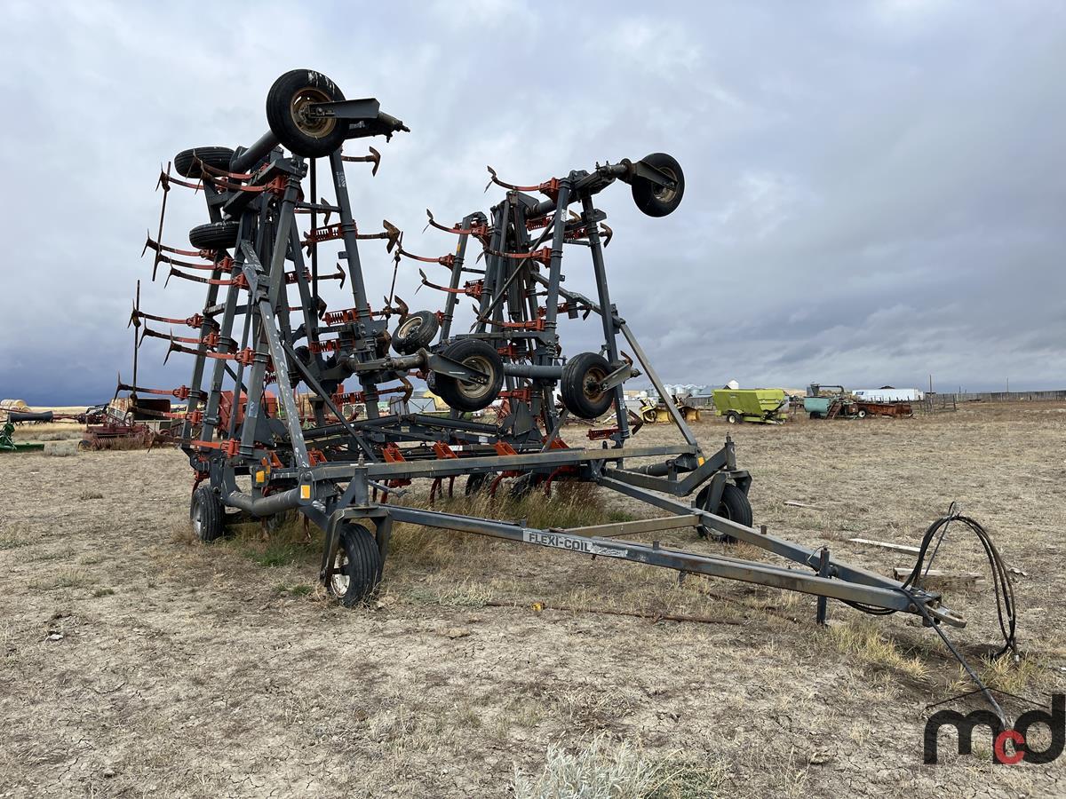 Flexi-Coil 800 Cultivator