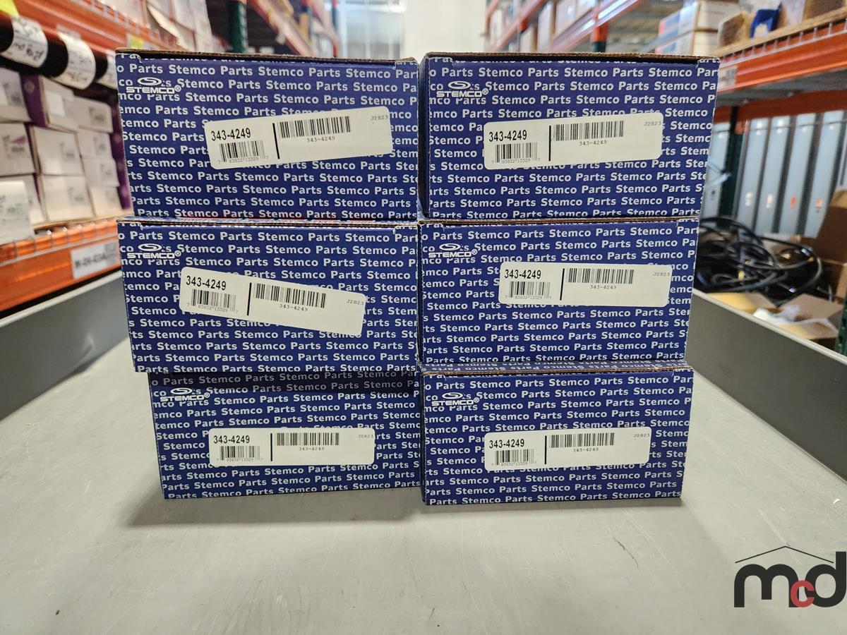 (6) Stemco 343-4249 Hub Caps