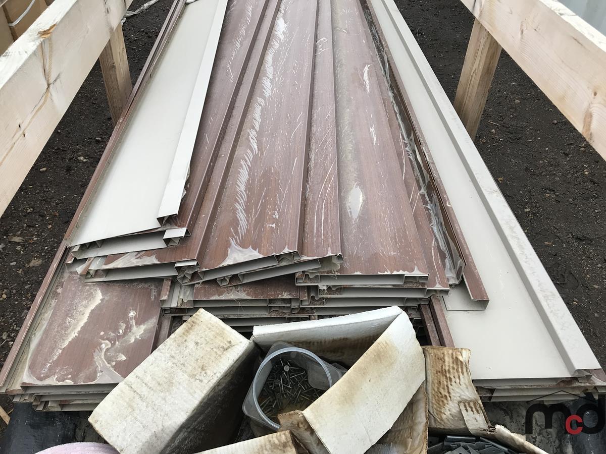 Metal Cladding (Wood Grain)