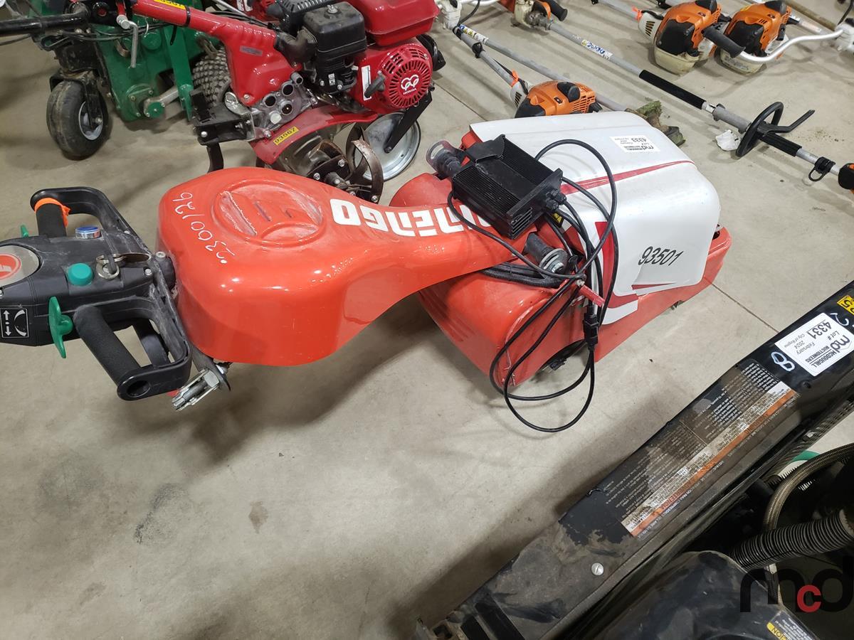 2013 Engo Minego Ice Edger Walker