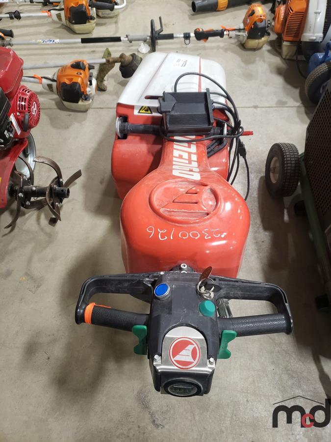 2013 Engo Minego Ice Edger Walker