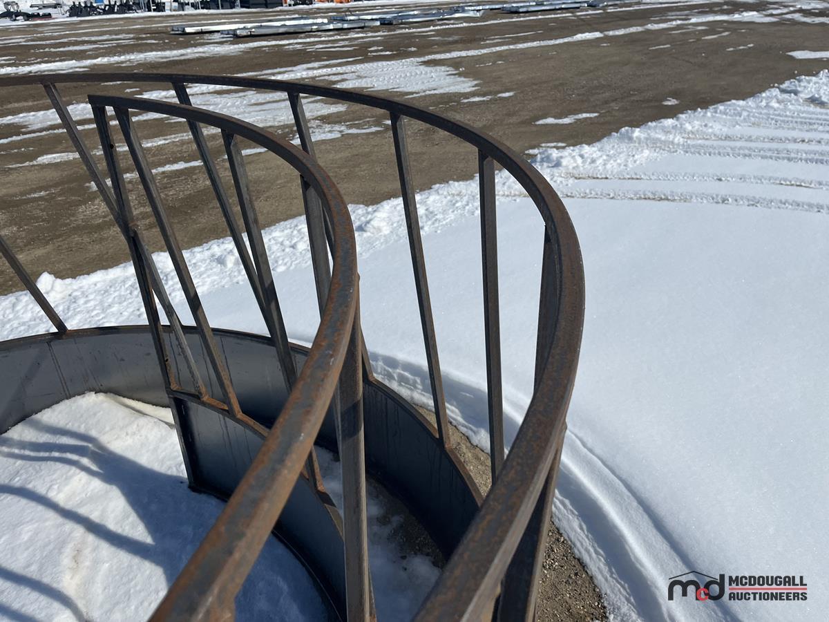 Round Livestock Bale Feeder