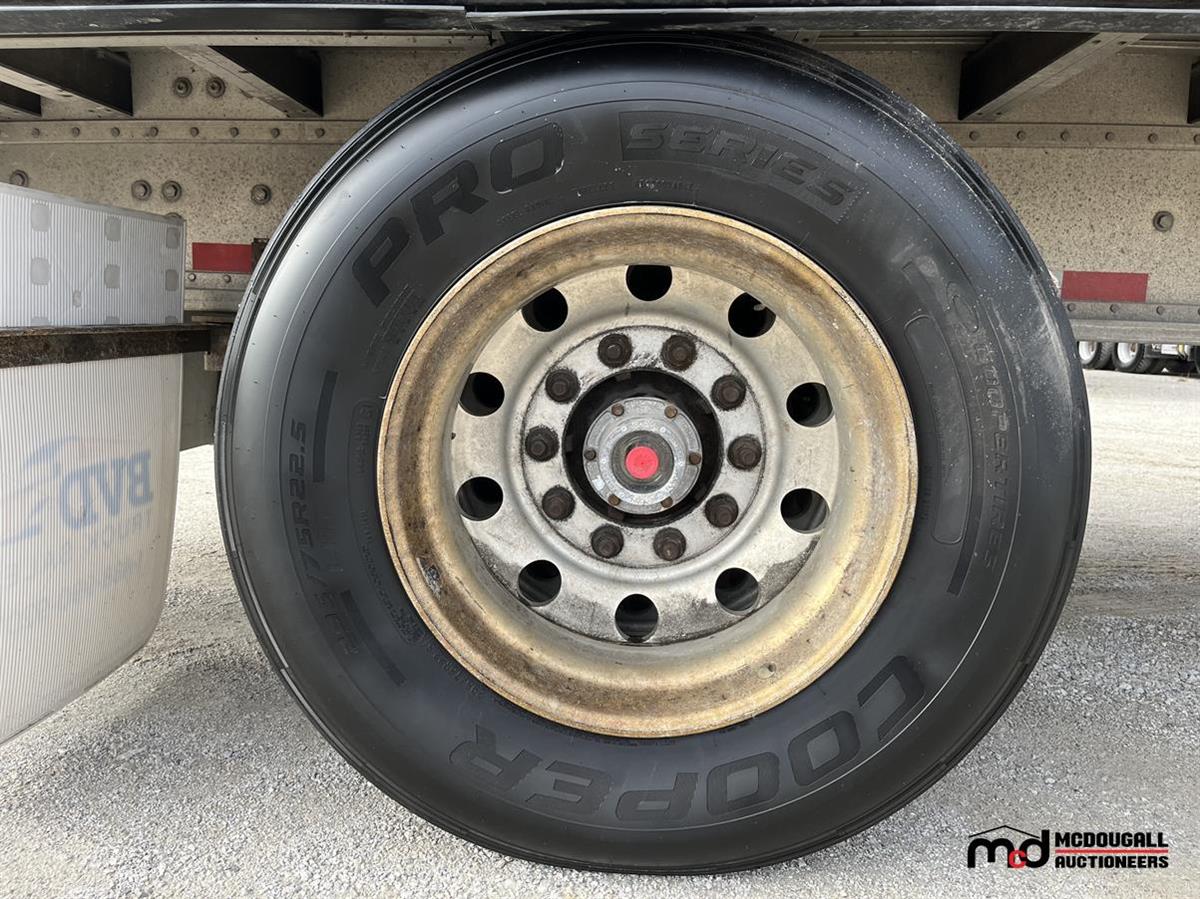 2018 Manac Rolltite 53' T/A Dry Van Semi Trailer