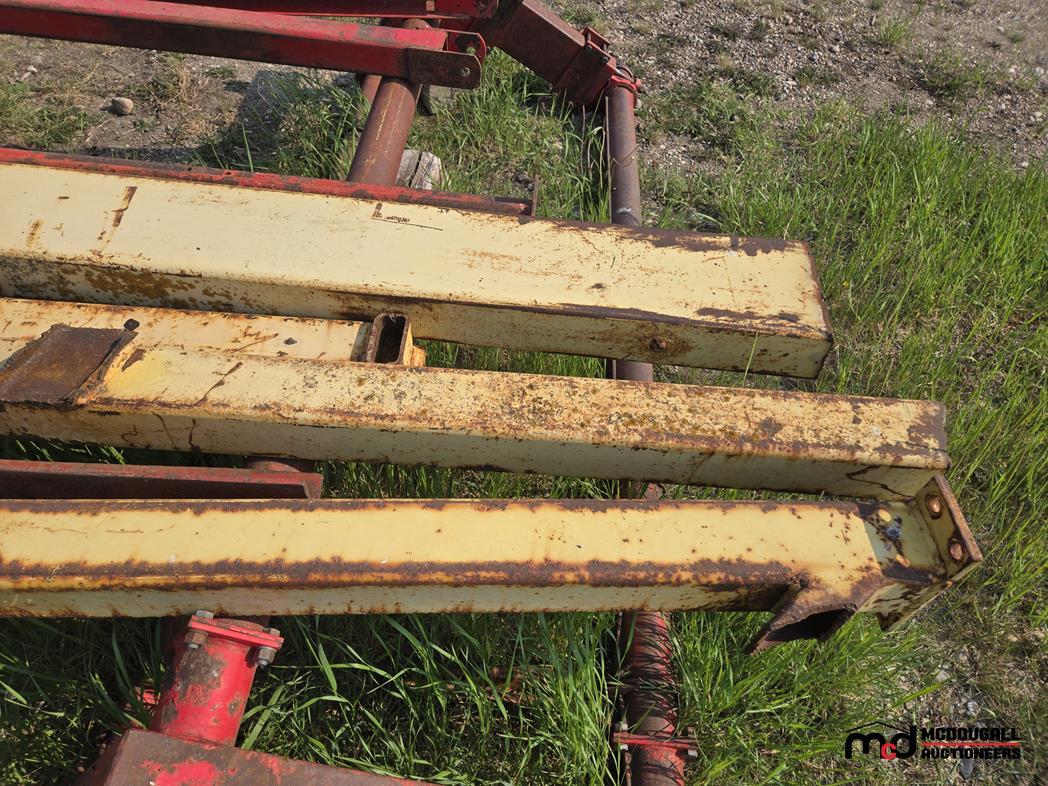 Assorted Steel Beams & Stand