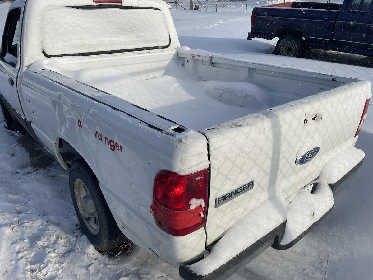 SALVAGE UNIT: 1996 Ford Ranger XL Truck - White (Non-Runner)