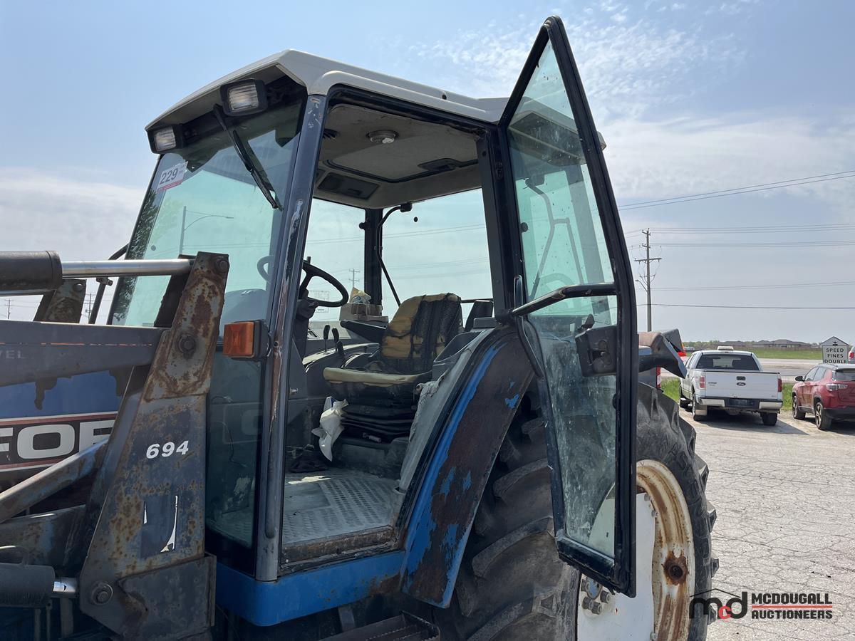 1993 Ford 6640 Tractor w/ Front End Loader