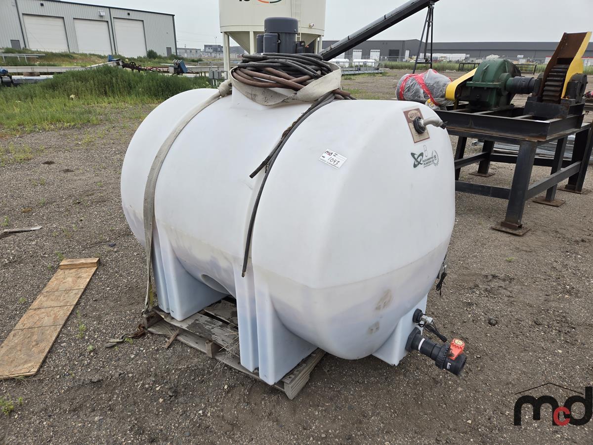 LPT 420 Flexahopper Plastic Tank w/ Motor